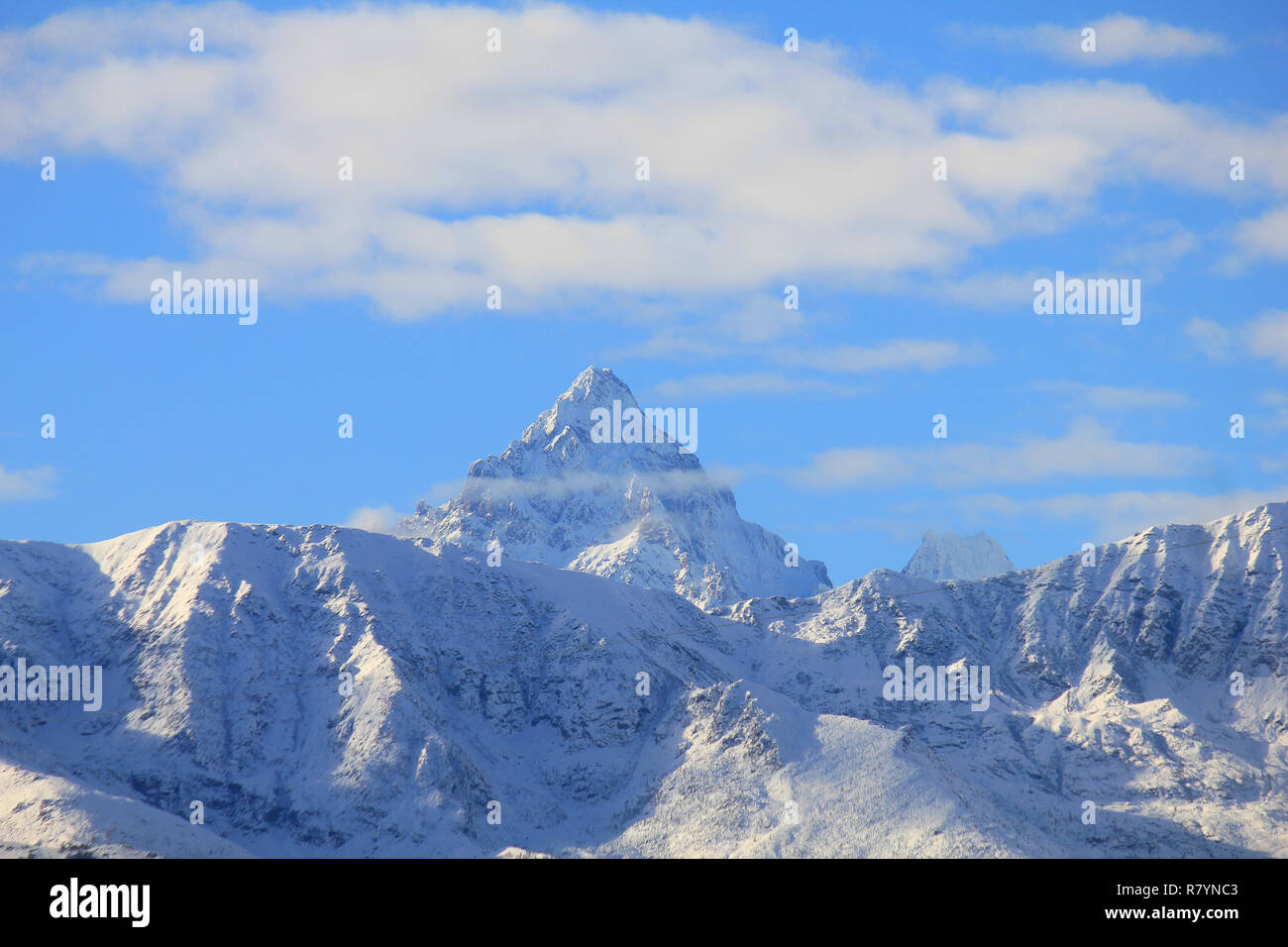Monviso mountain hi-res stock photography and images - Alamy