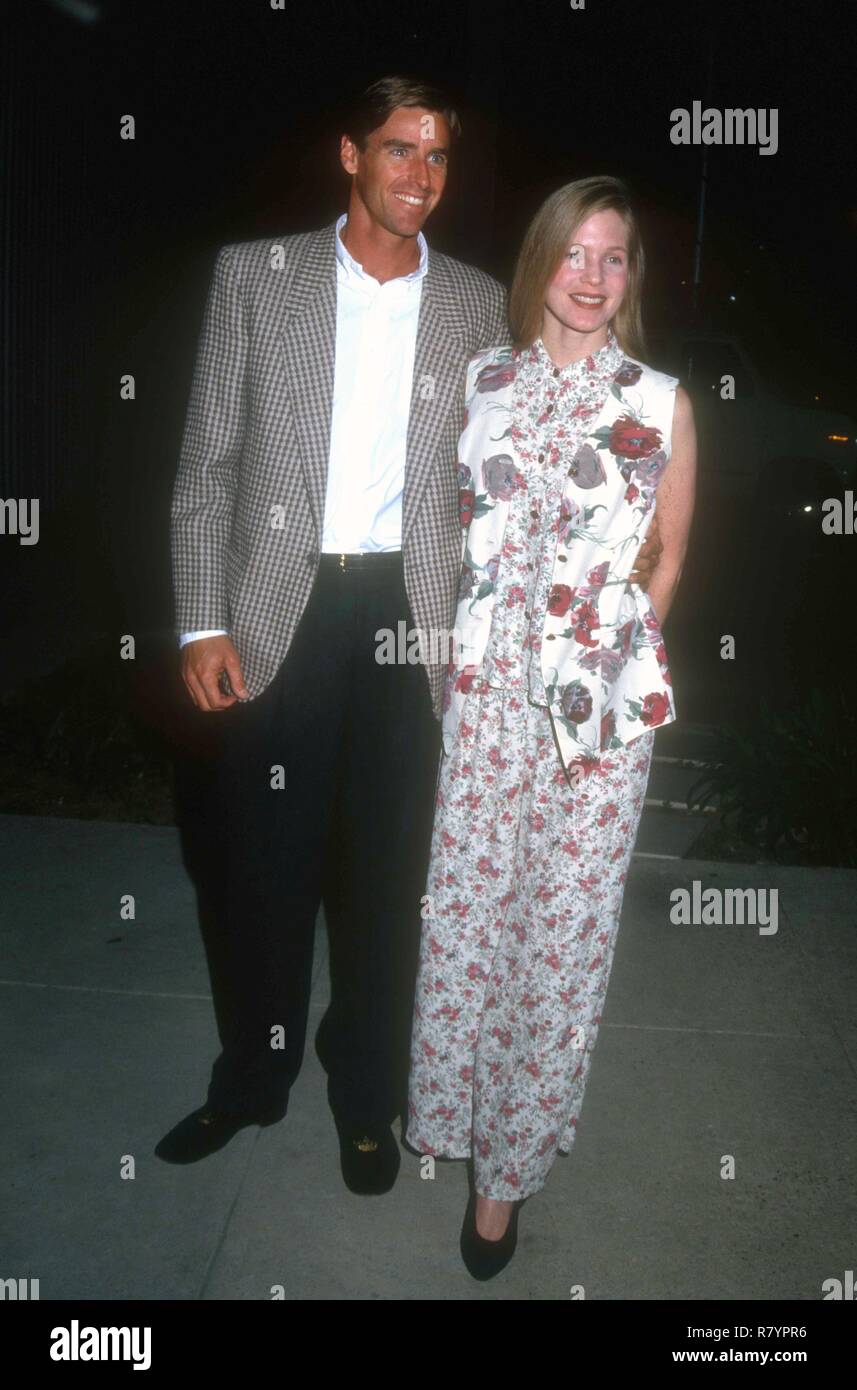 Jackie swanson in cheers hi-res stock photography and images - Alamy