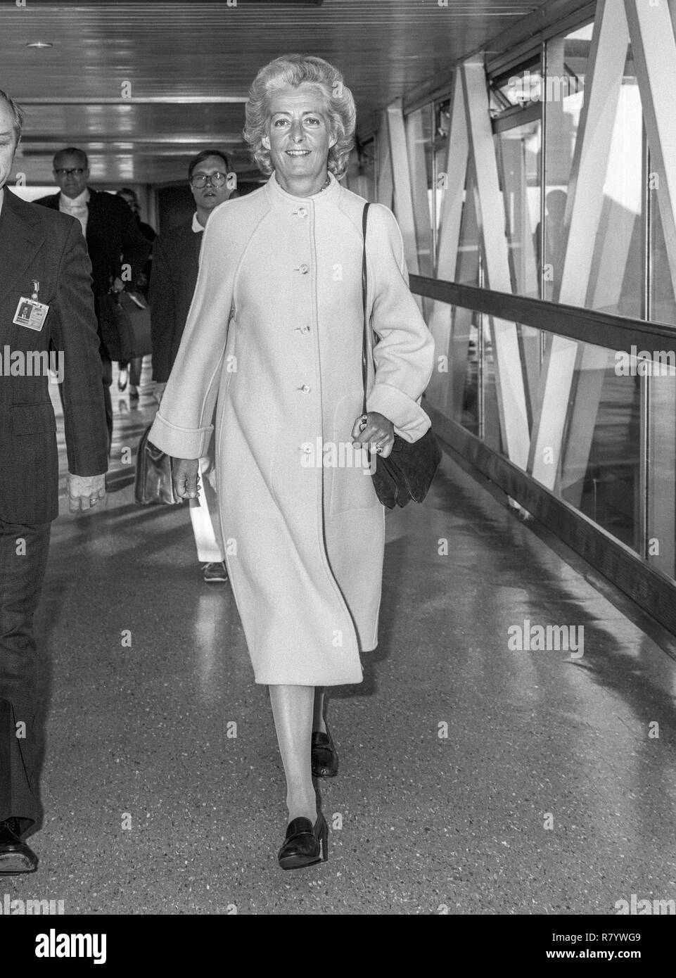 The Honourable Mrs Frances Shand Kydd, mother of Diana Princess of ...