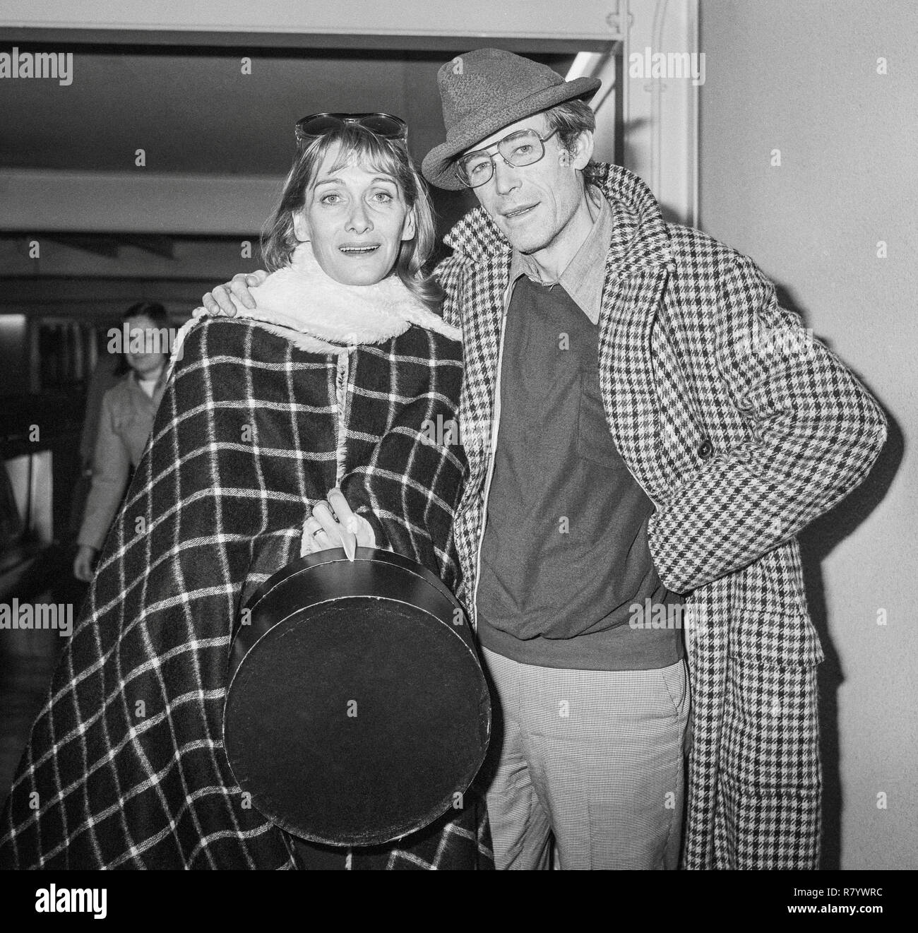 British actor peter O'Toole and his wife Sian Phillips arriving at ...