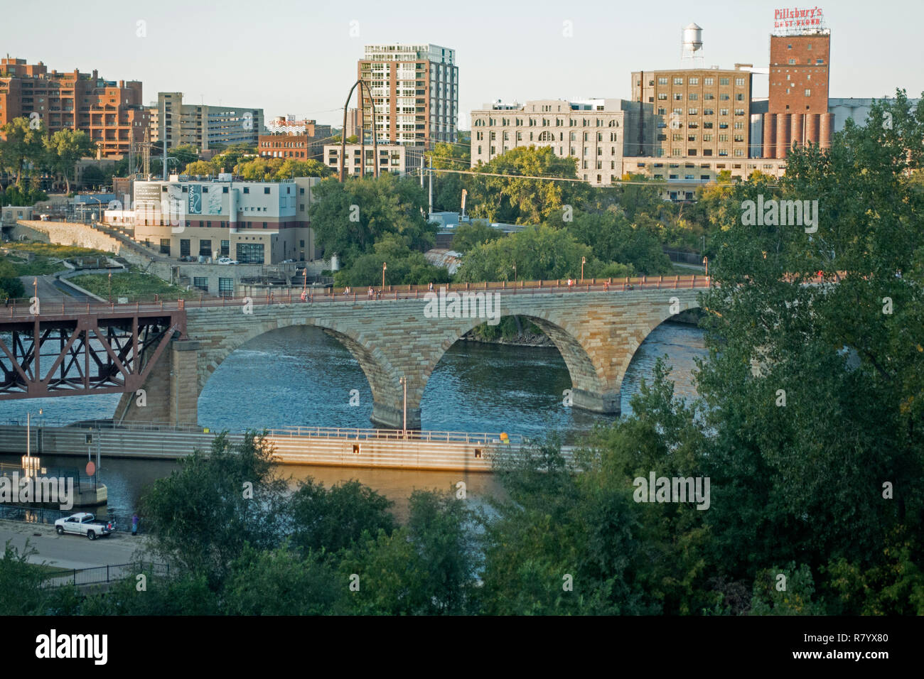 Stone Arch Bridge over the Mississippi River in Minneapolis viewed from ...