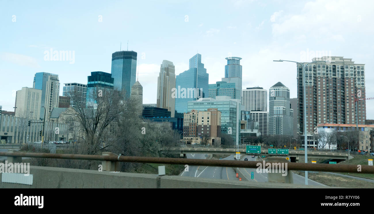 Minneapolis skyline downtown city buildings hi-res stock photography ...