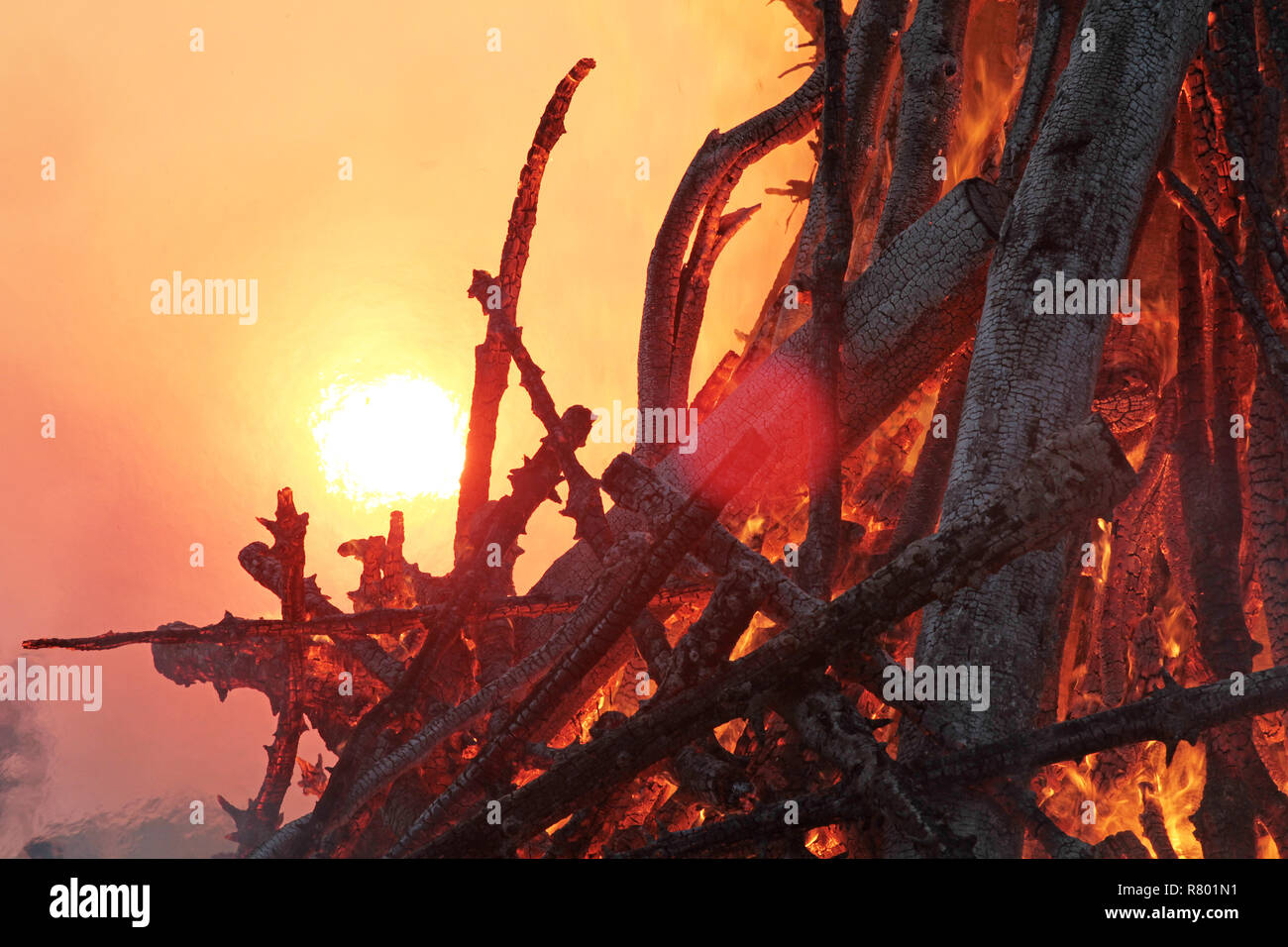 Traditional easter fire hi-res stock photography and images - Alamy