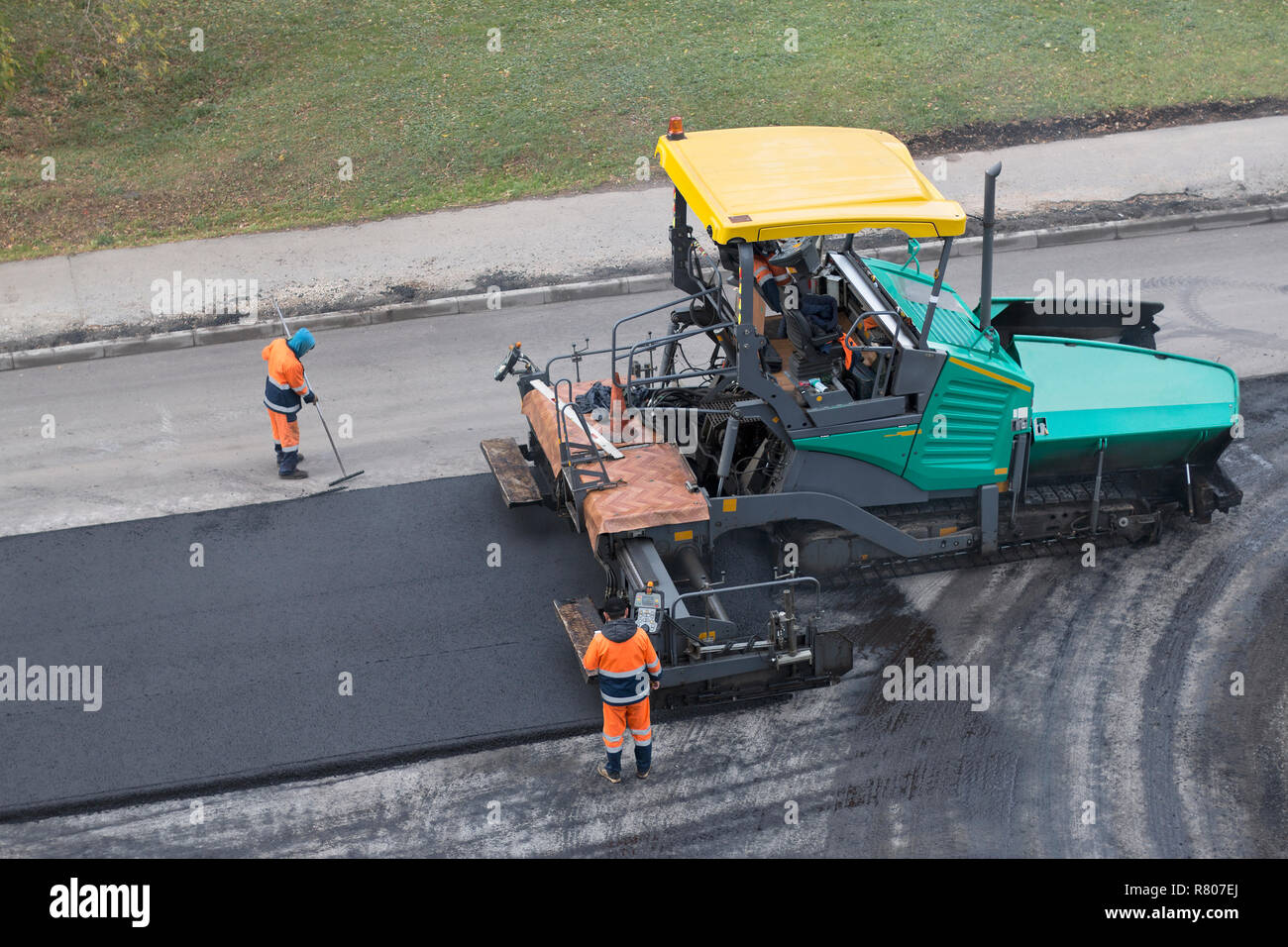 Bitumen road construction hi-res stock photography and images - Alamy