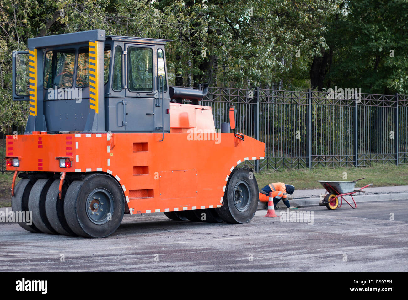 Roller compactor hi-res stock photography and images - Alamy