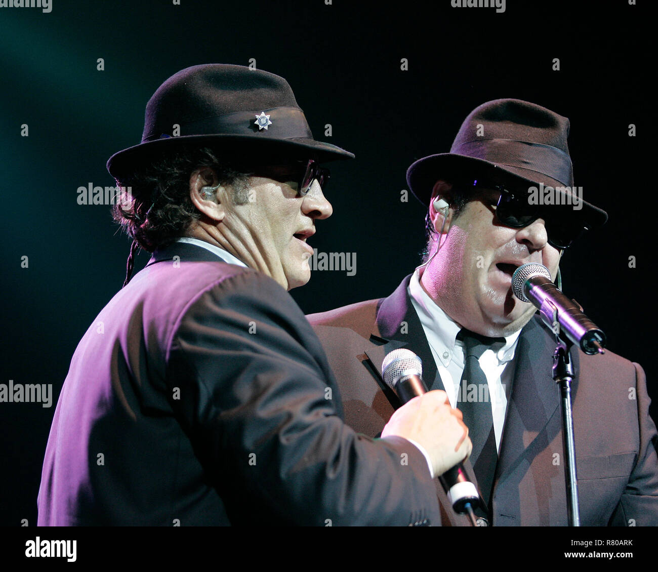 Jim belushi and dan aykroyd hi-res stock photography and images - Alamy