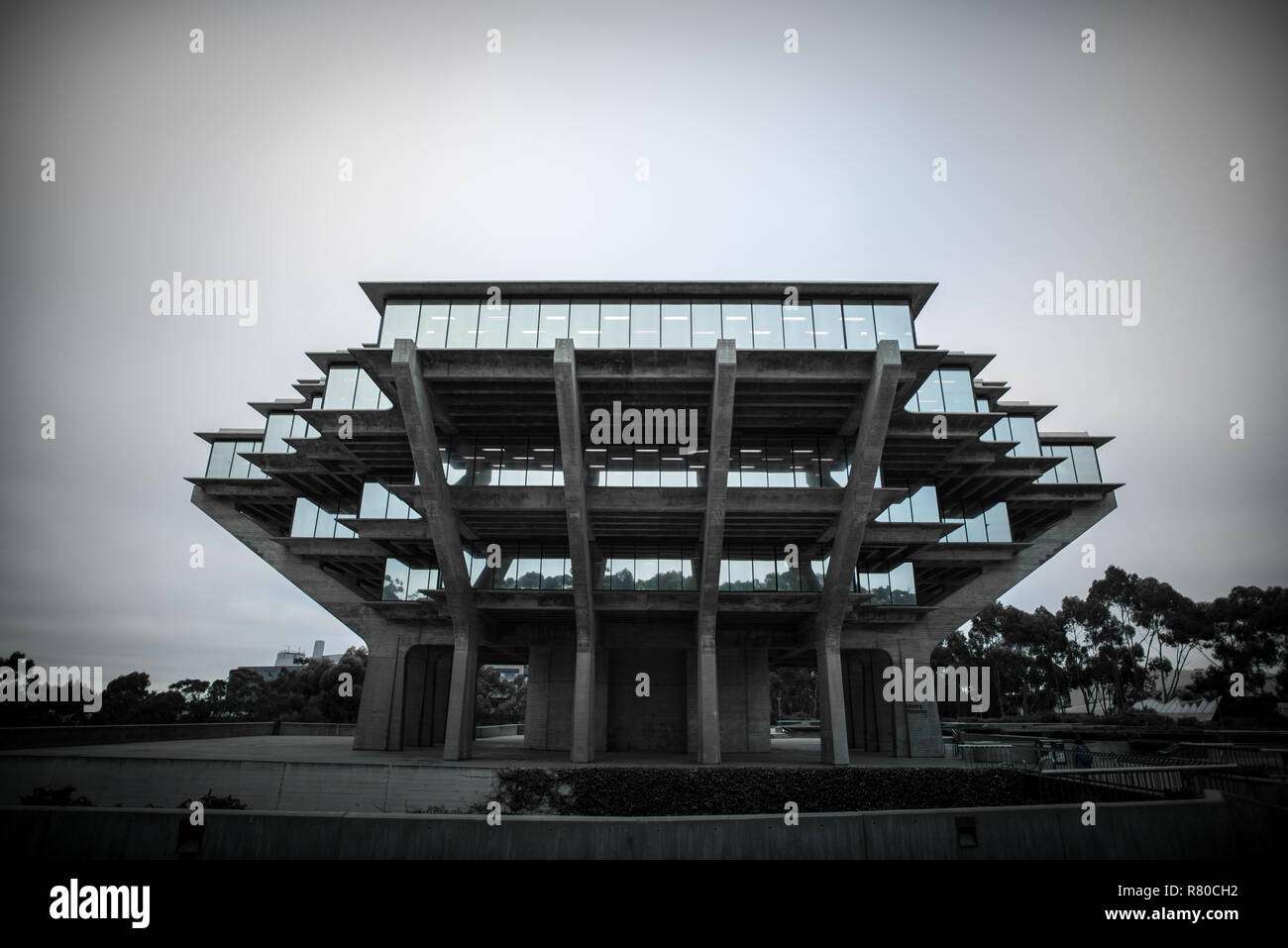 University of san diego campus building hi-res stock photography and ...