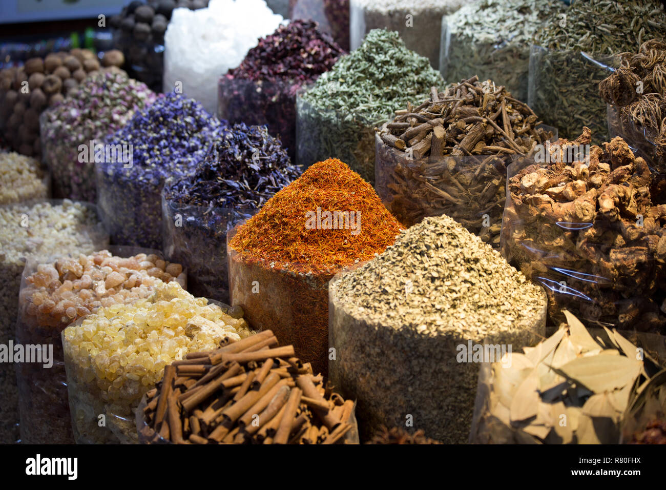 United arab emirates spices sale in hi-res stock photography and images ...