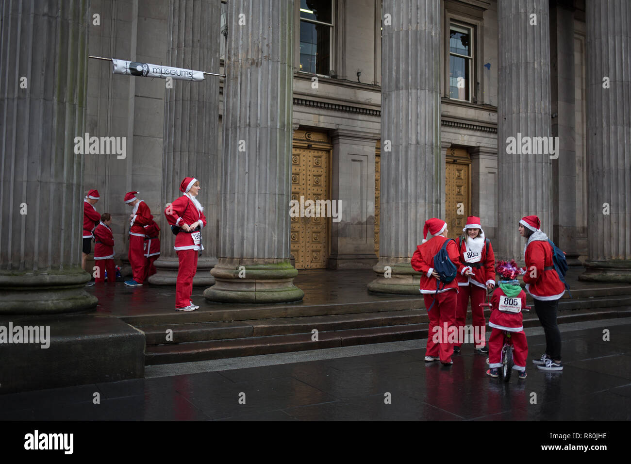 Run running race dash hi-res stock photography and images - Alamy