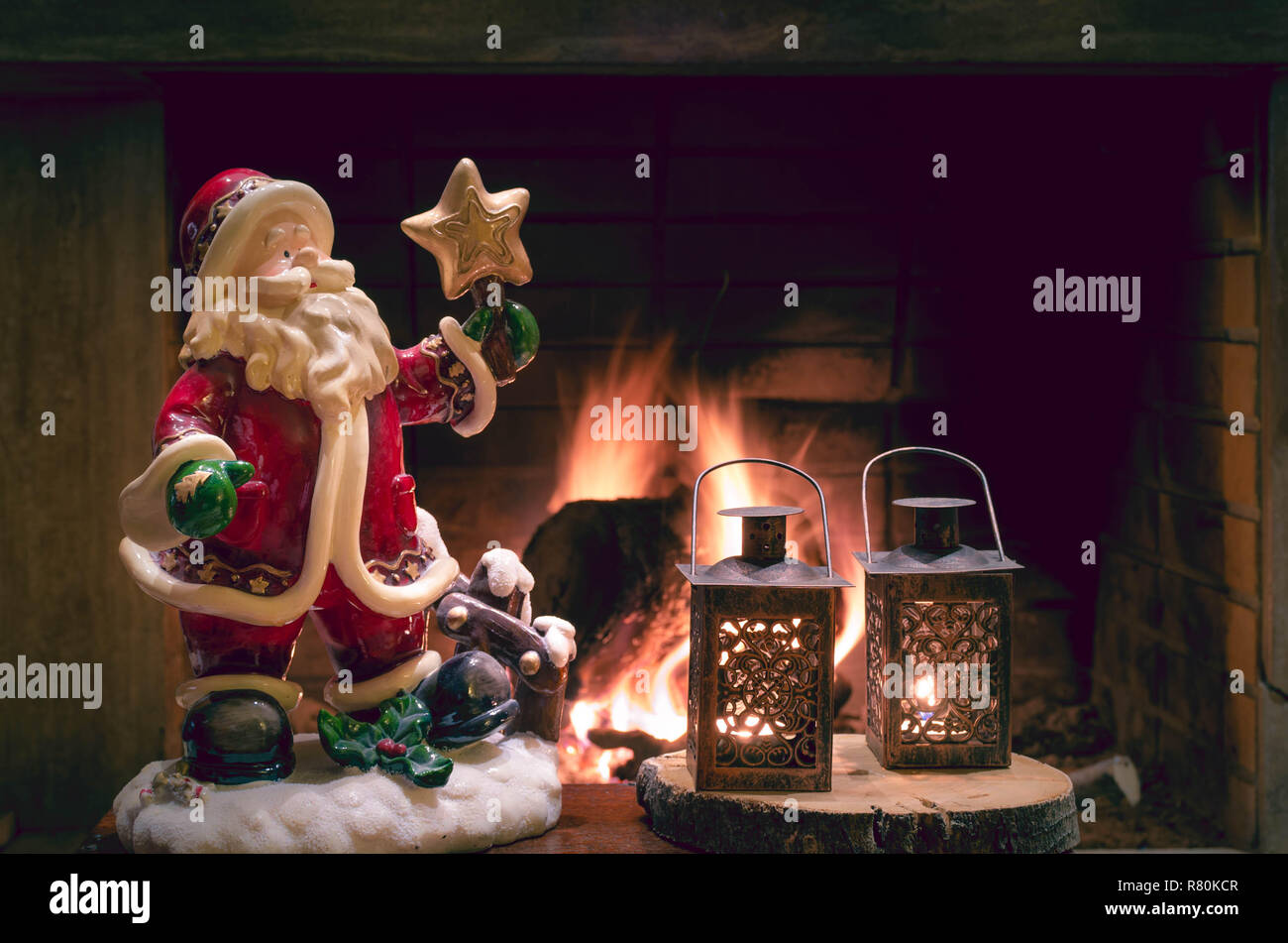 Santa fireplace hi-res stock photography and images - Alamy