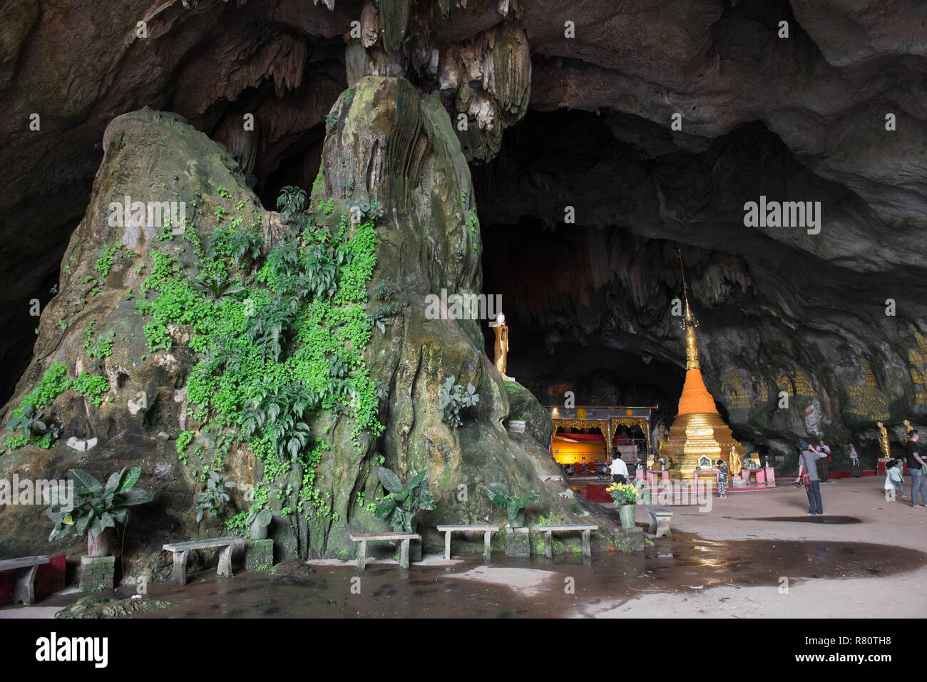 Sadan cave temple hi-res stock photography and images - Alamy