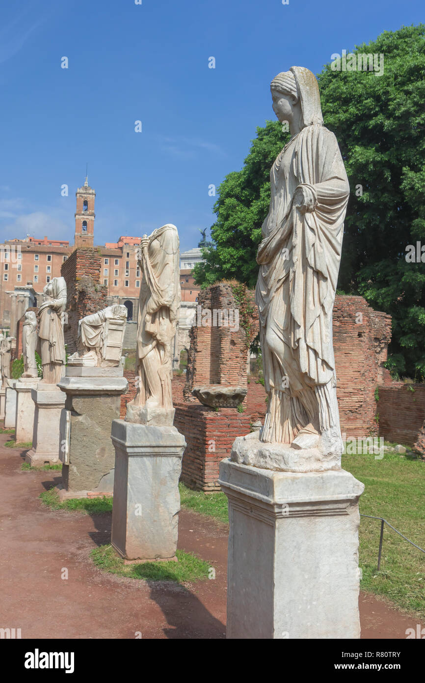 Roman statues at House of the Vestals in Forum Romanum. Rome. Italy ...