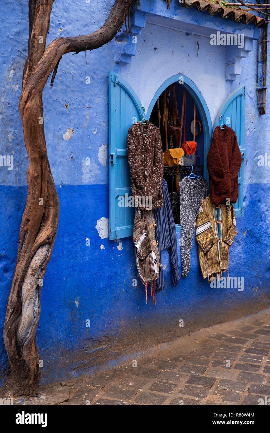 Morocco, Chefchaouen, Rif al Andalus, Plaza el Kenitra, souvenir ...