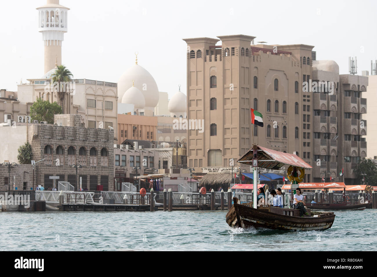 Dubai abra ferries hi-res stock photography and images - Alamy