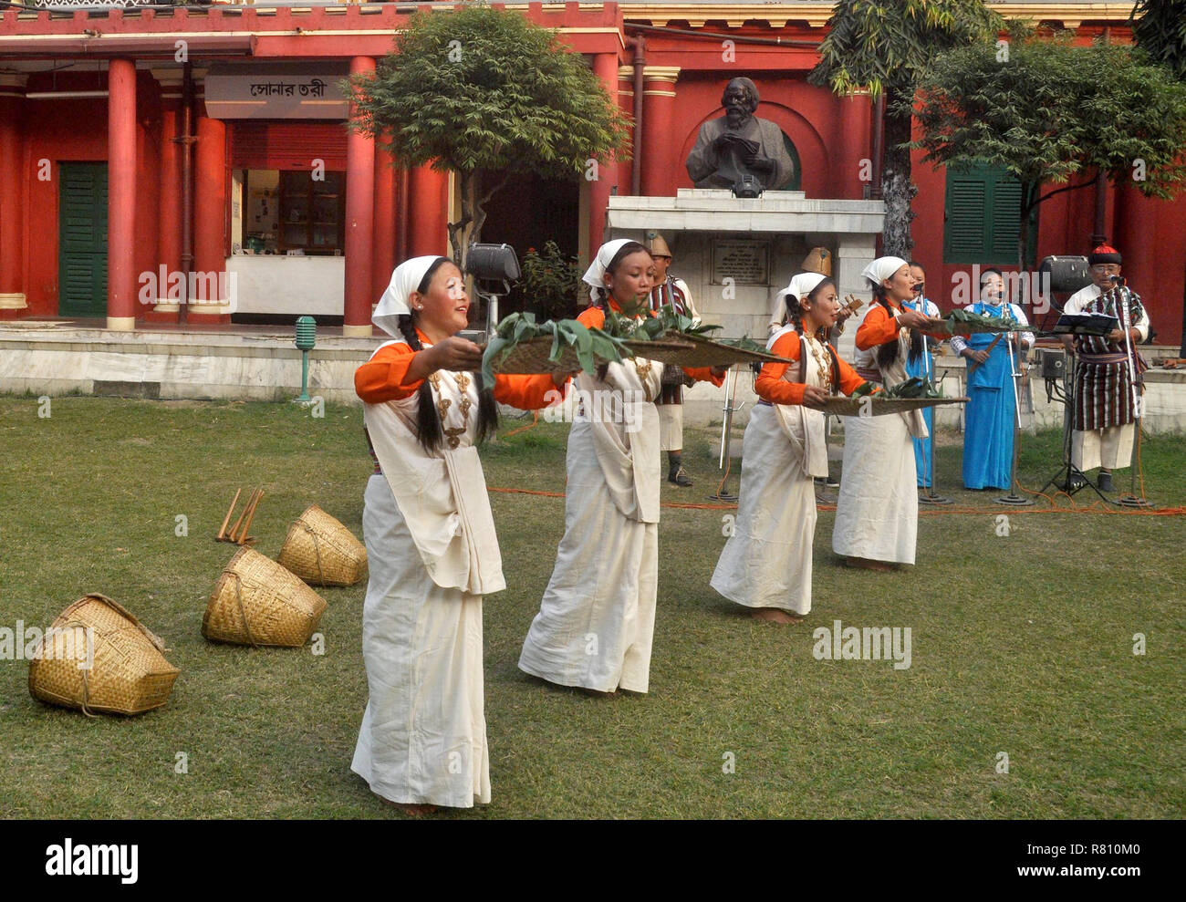 Bari tribe hi-res stock photography and images - Alamy