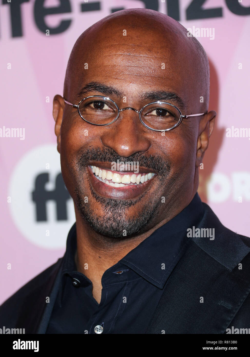 Freeforms hi-res stock photography and images - Alamy