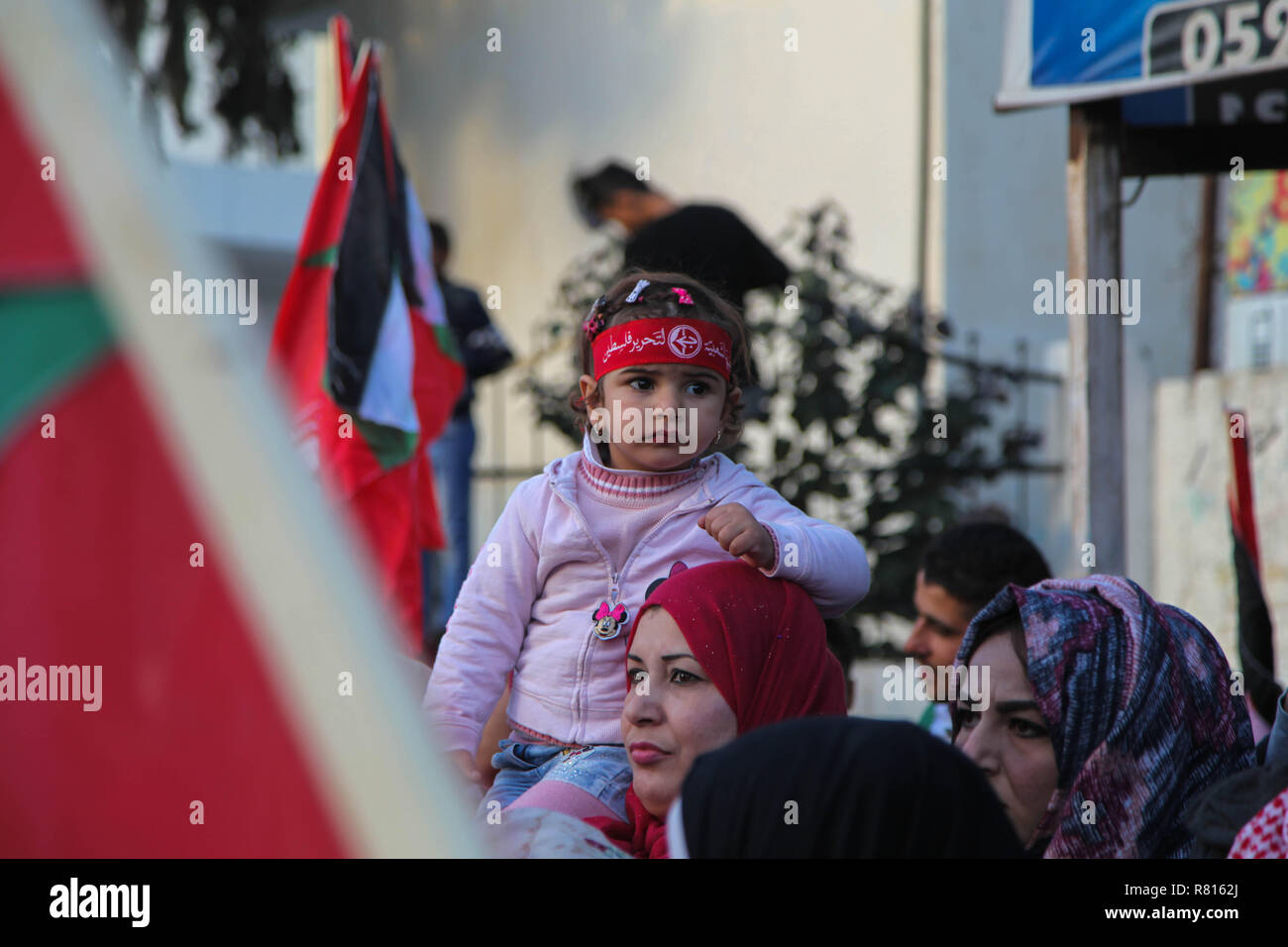 Gaza, Palestine. 11th Dec, 2018. Palestinian supporters of the Popular ...