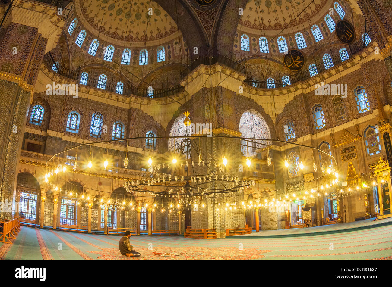 Impressive interior domes of the new mosque hi-res stock photography ...