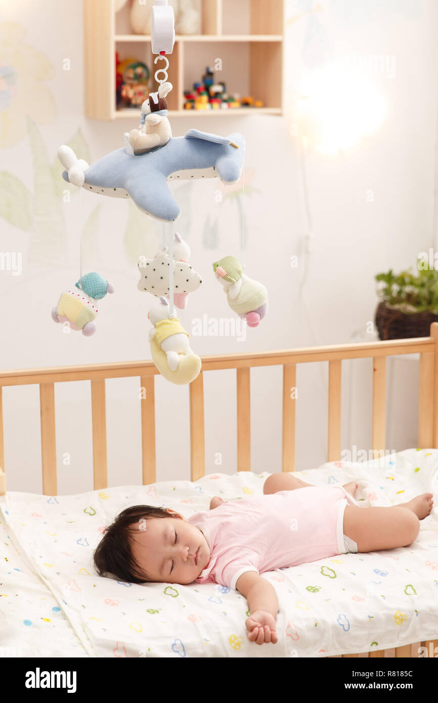 Asian chinese baby girl sleeping hi-res stock photography and images - Alamy