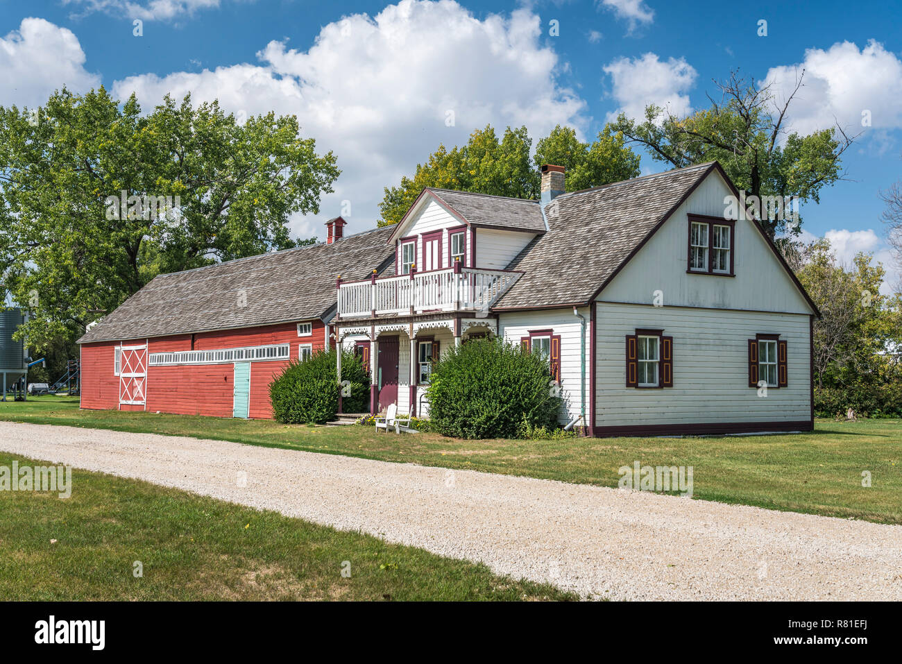 Historical barn architecture hi-res stock photography and images - Alamy