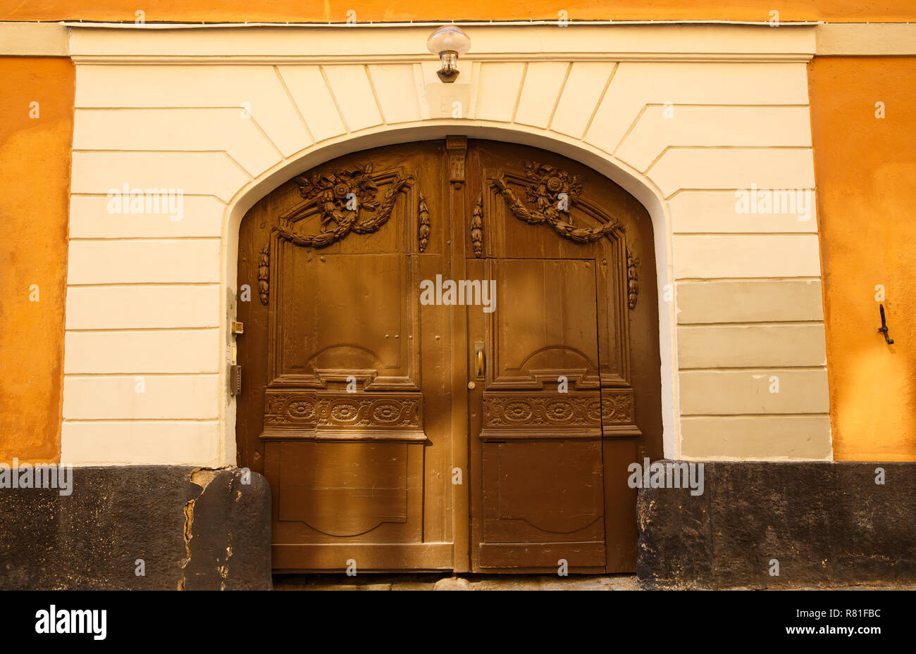 Old swedish door hi-res stock photography and images - Alamy