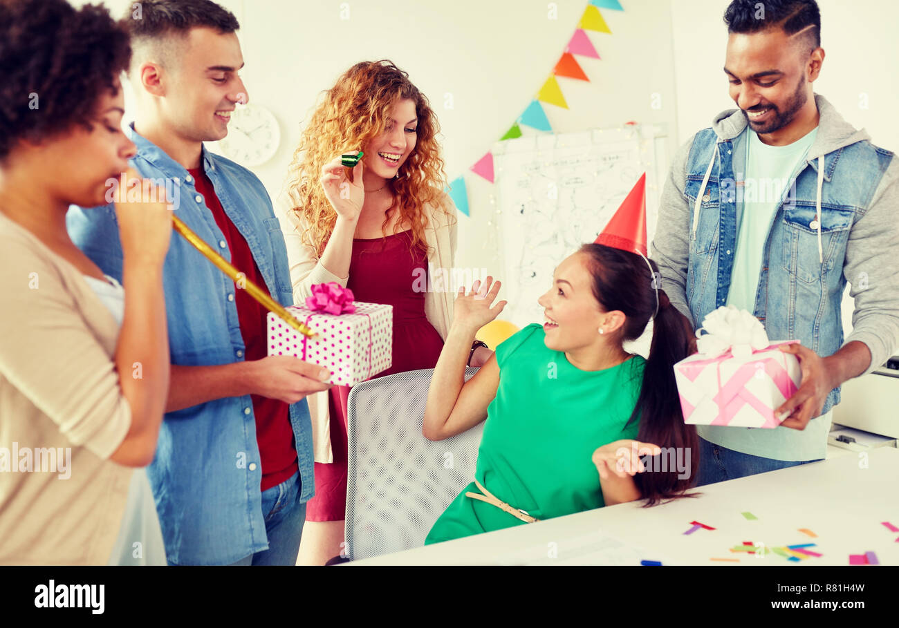 Office present hi-res stock photography and images - Alamy