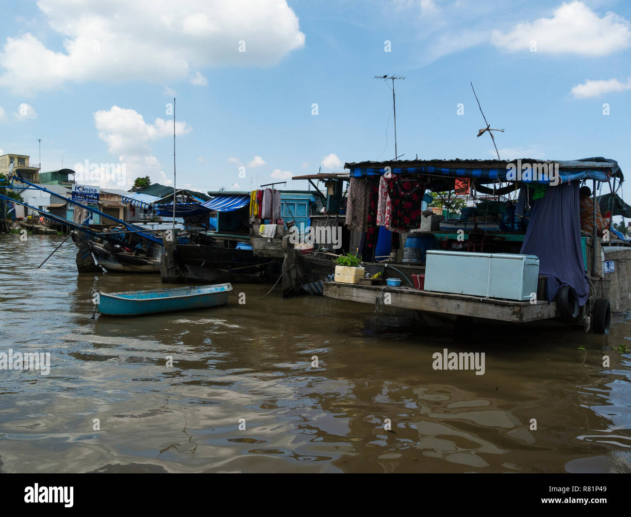 Sampans on iconic mekong river hi-res stock photography and images - Alamy