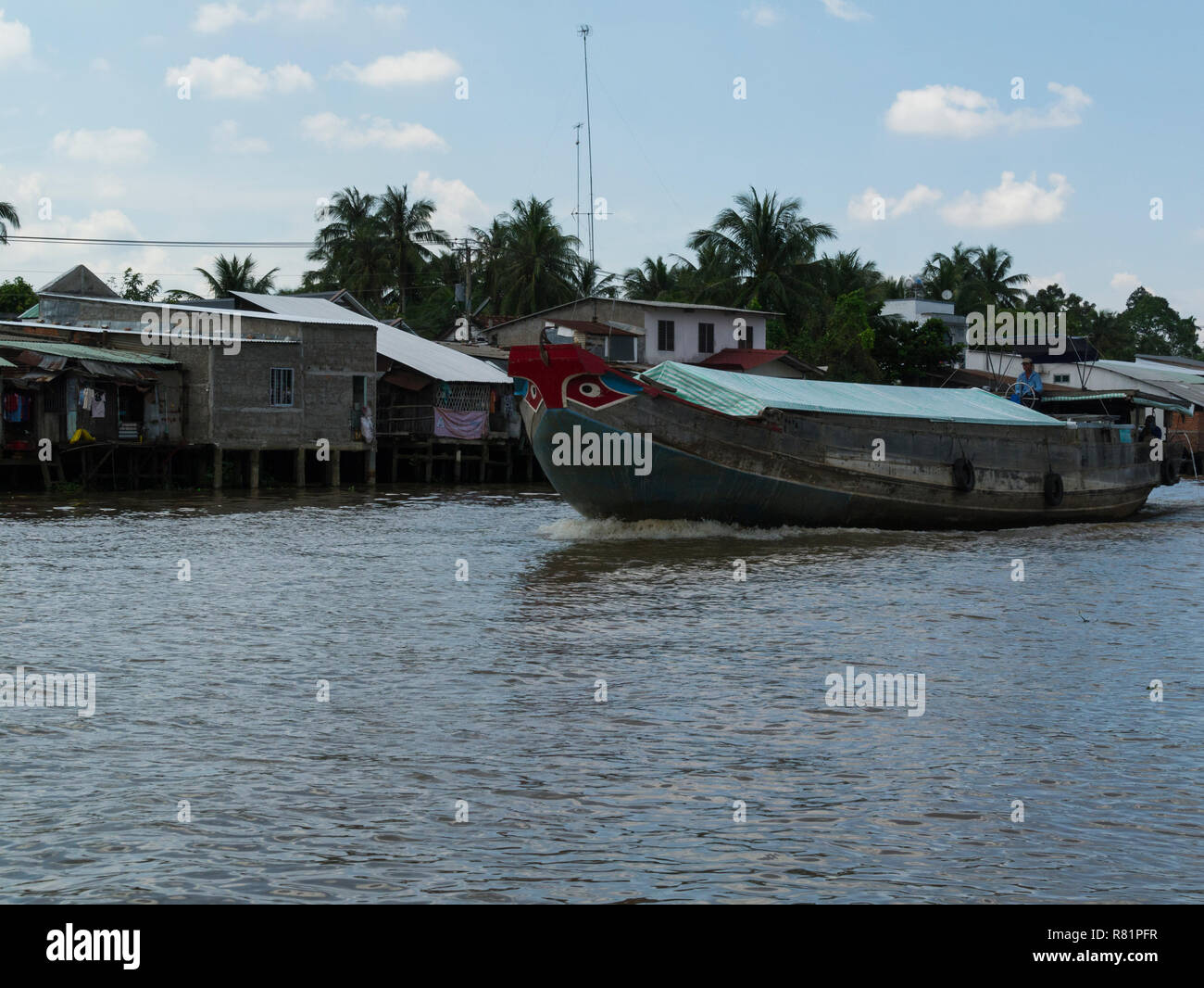 Busy commercial river hi-res stock photography and images - Alamy