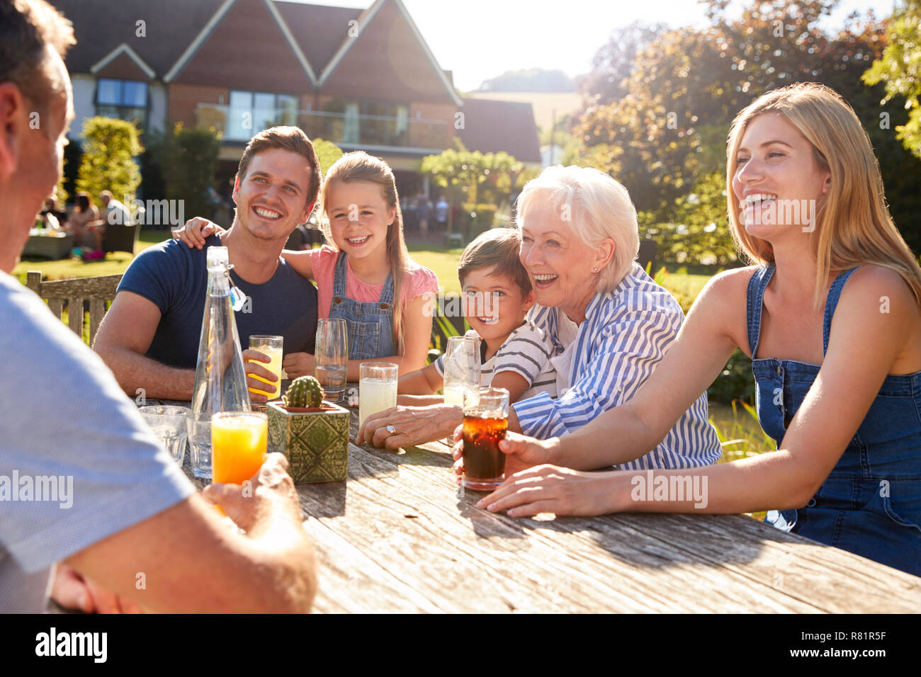 Children drinking table hi-res stock photography and images - Alamy