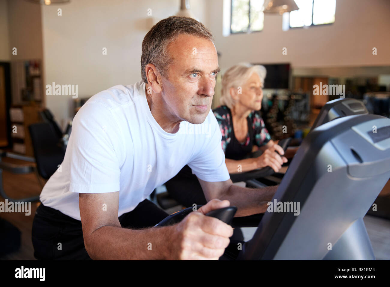 Men woman machines hi-res stock photography and images - Alamy