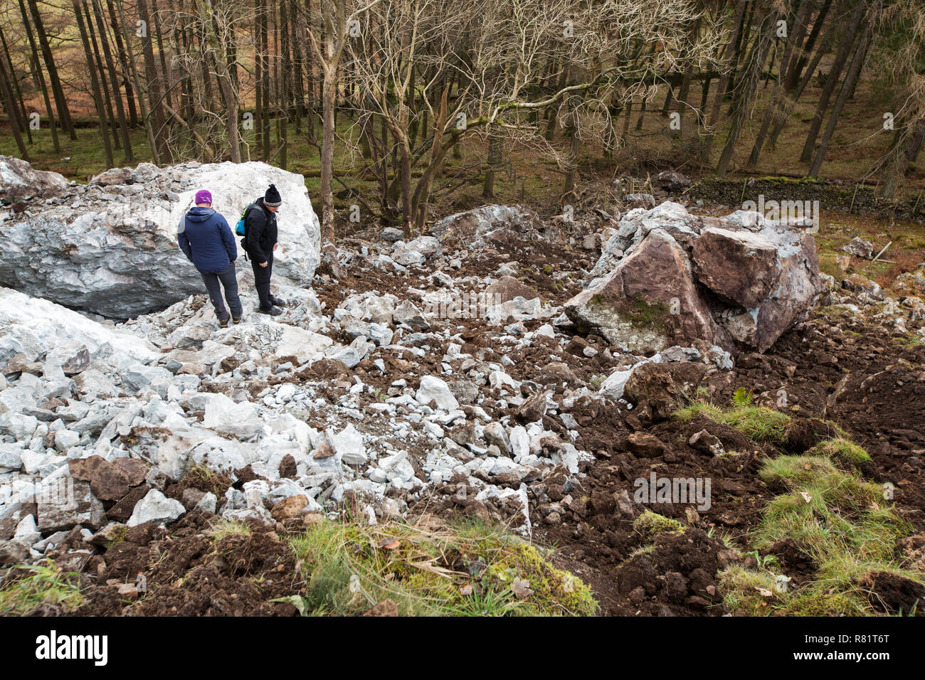 Large scale destruction hi-res stock photography and images - Alamy