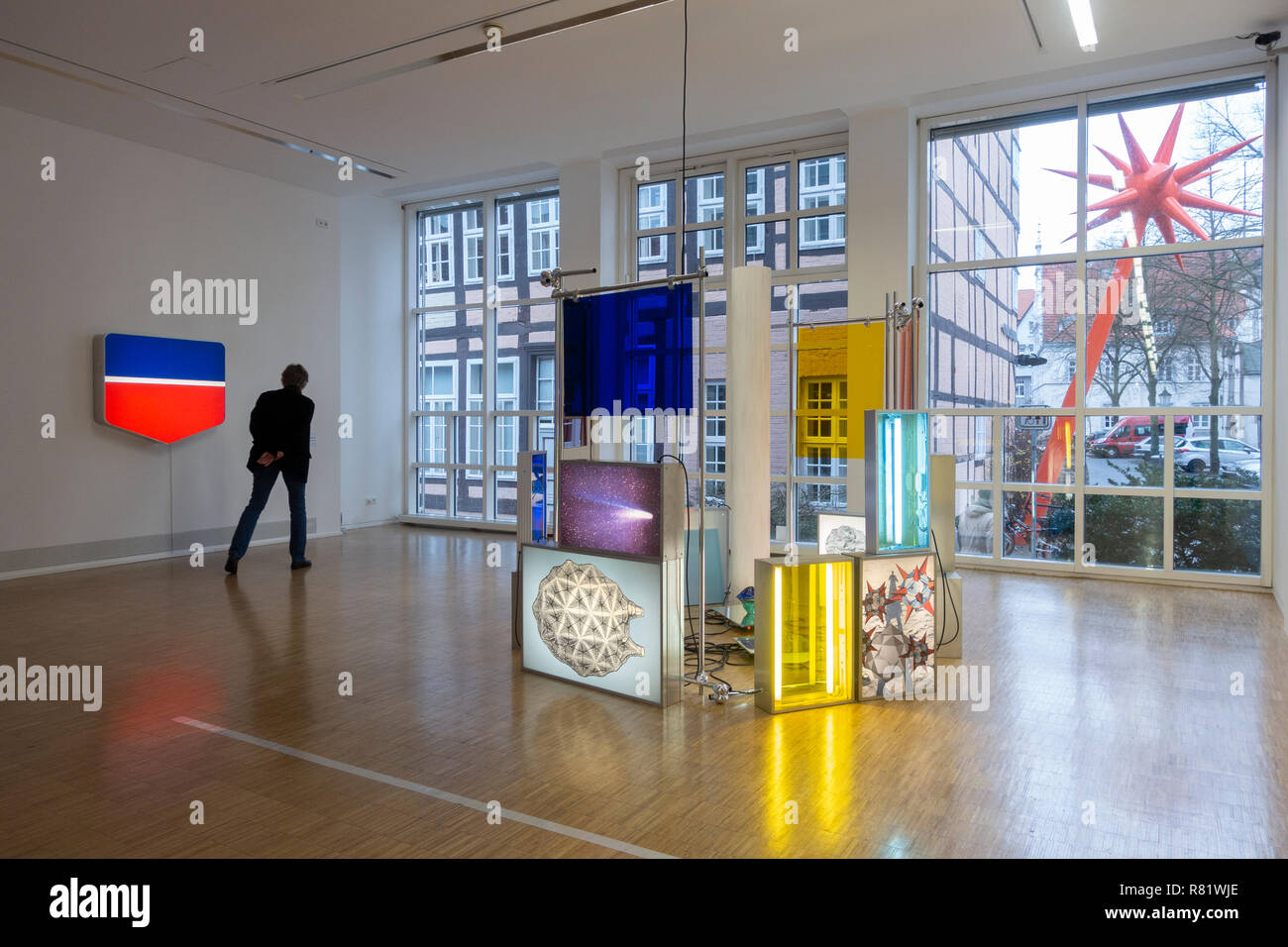 The box museum hi-res stock photography and images - Alamy