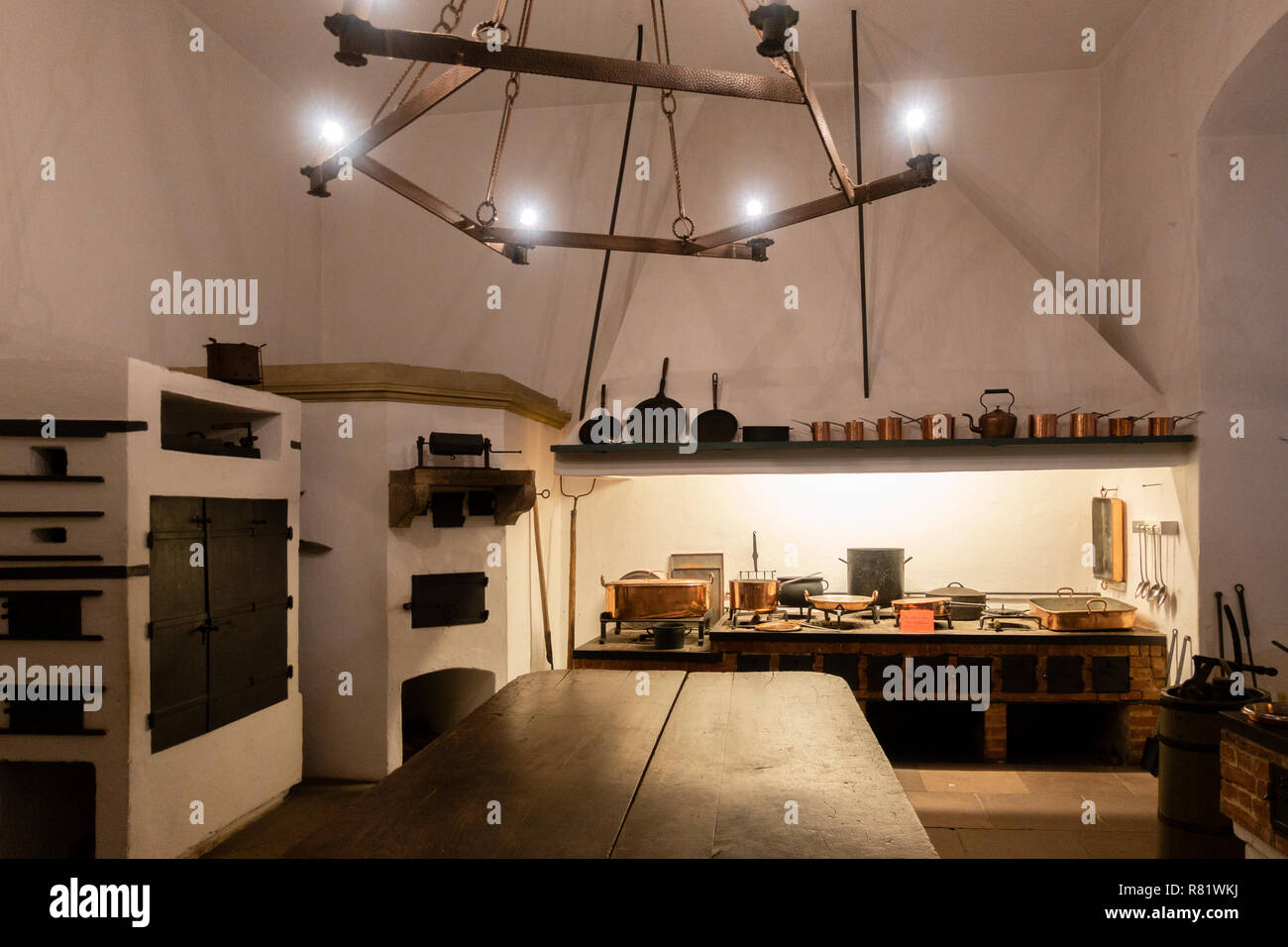 Kitchen castle hi-res stock photography and images - Alamy