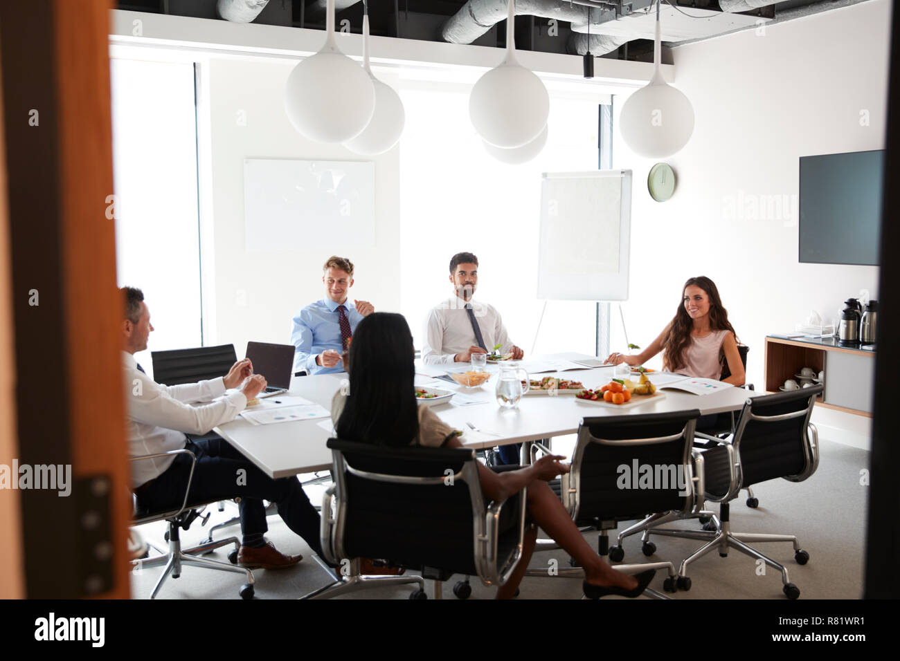 Modern corporate lunch room hi-res stock photography and images - Alamy