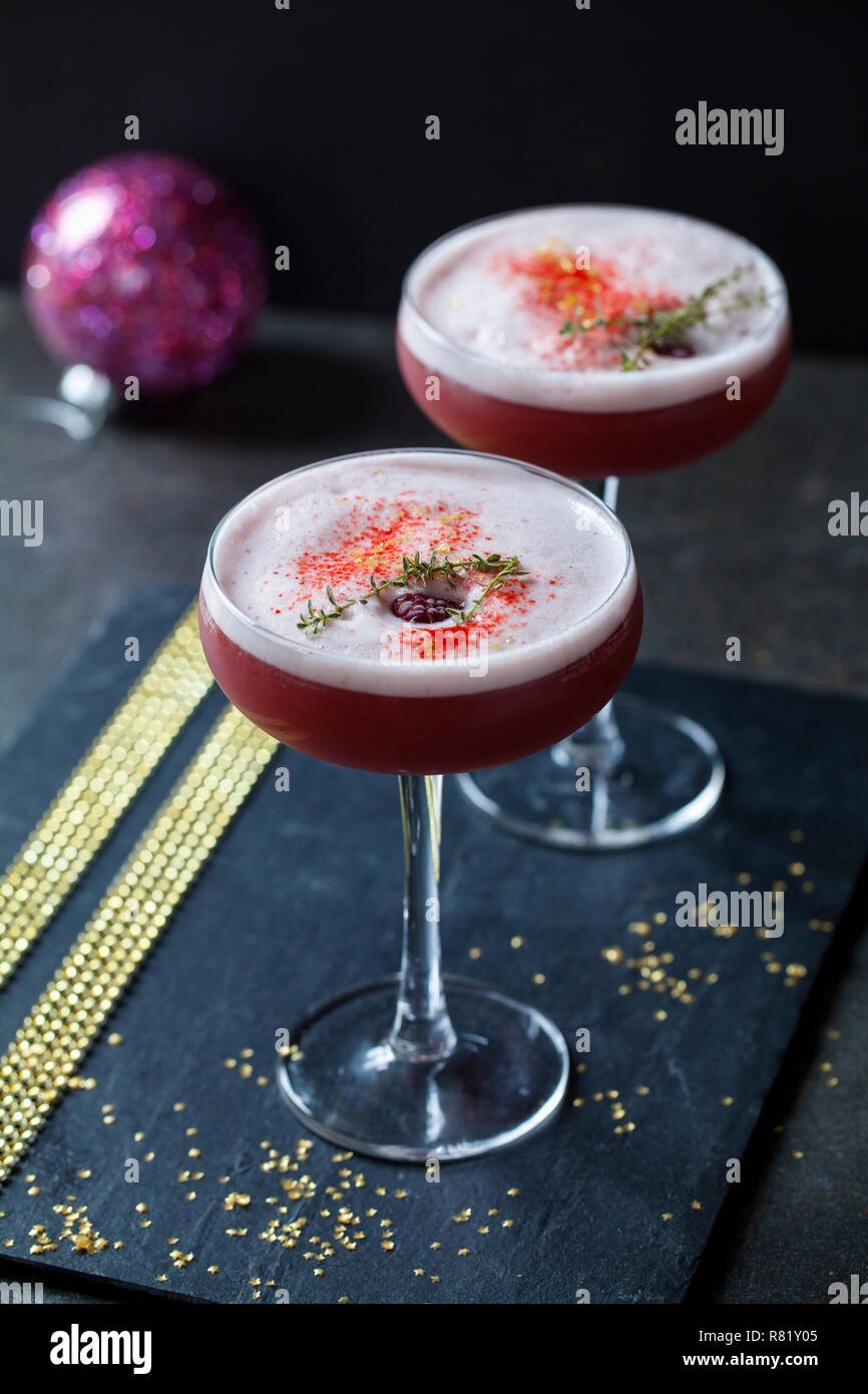 Christmas raspberry cocktail Stock Photo - Alamy