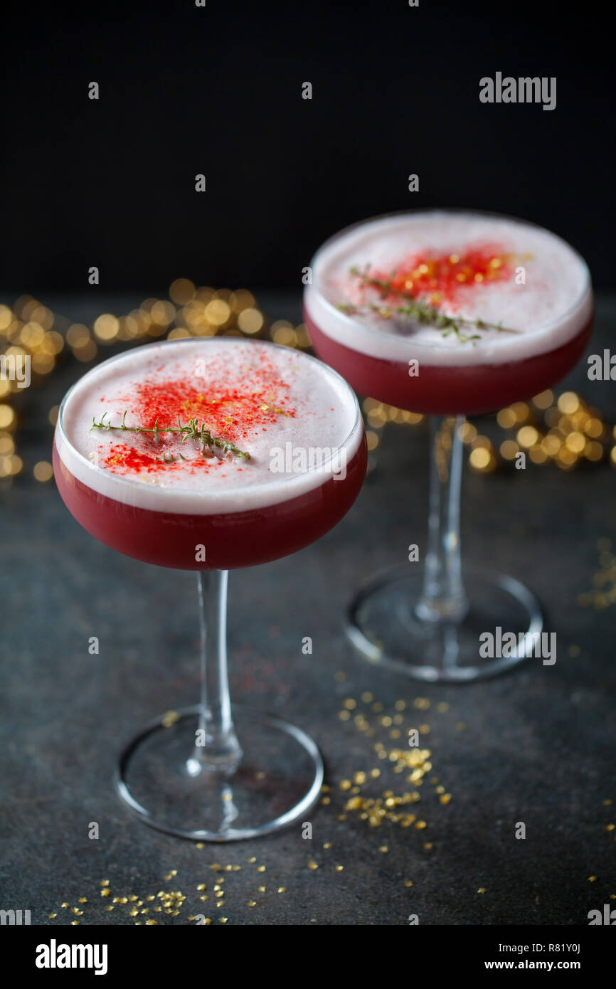 Christmas raspberry cocktail Stock Photo - Alamy