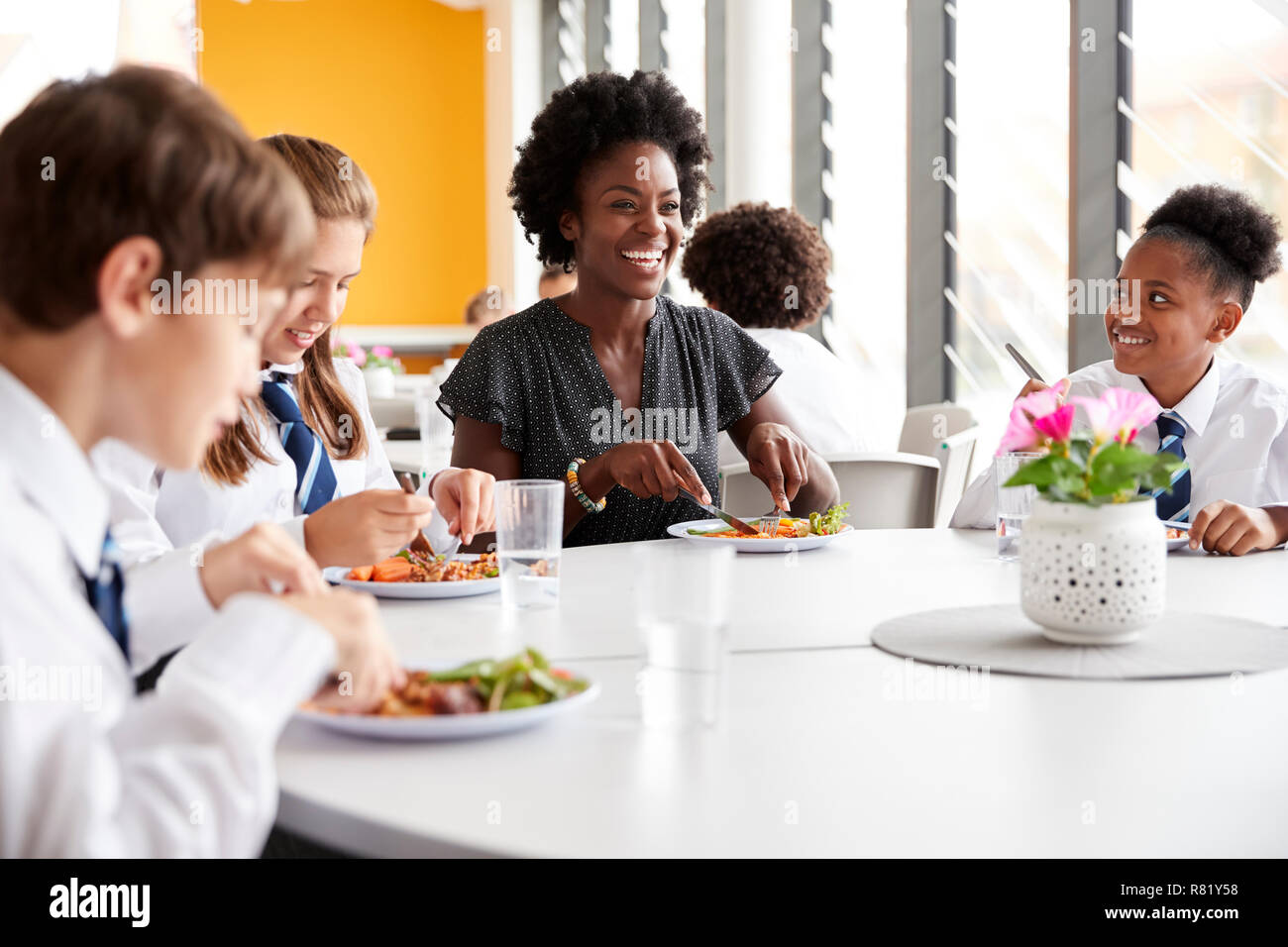Student Eating Uk High Resolution Stock Photography and Images - Alamy