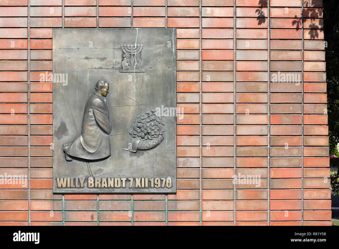 Commemorative plaque for Willy Brandt's genuflection in Warsaw Stock ...
