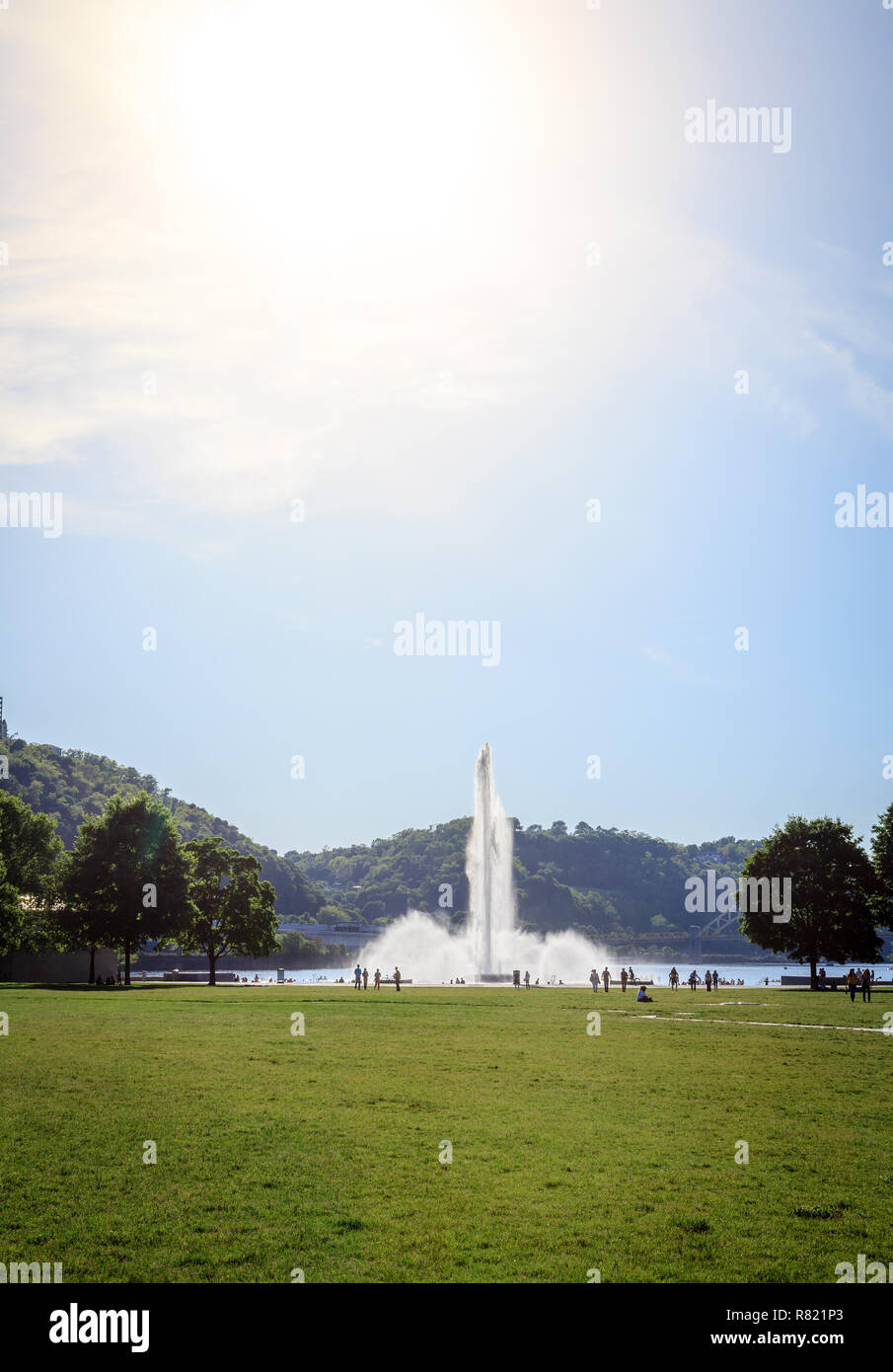Point state park pittsburgh hi-res stock photography and images - Alamy