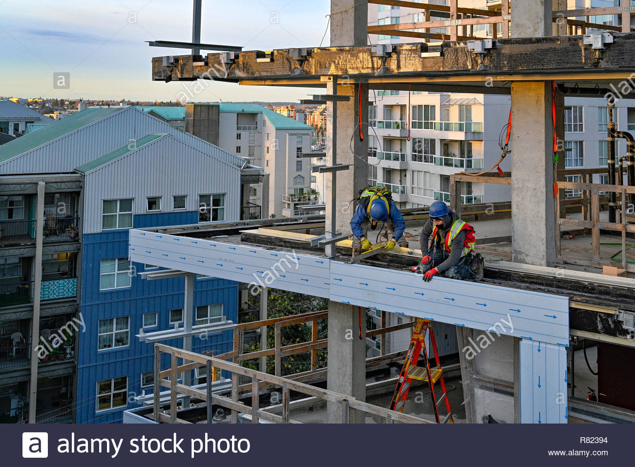 High Rise Workers High Resolution Stock Photography and Images - Alamy