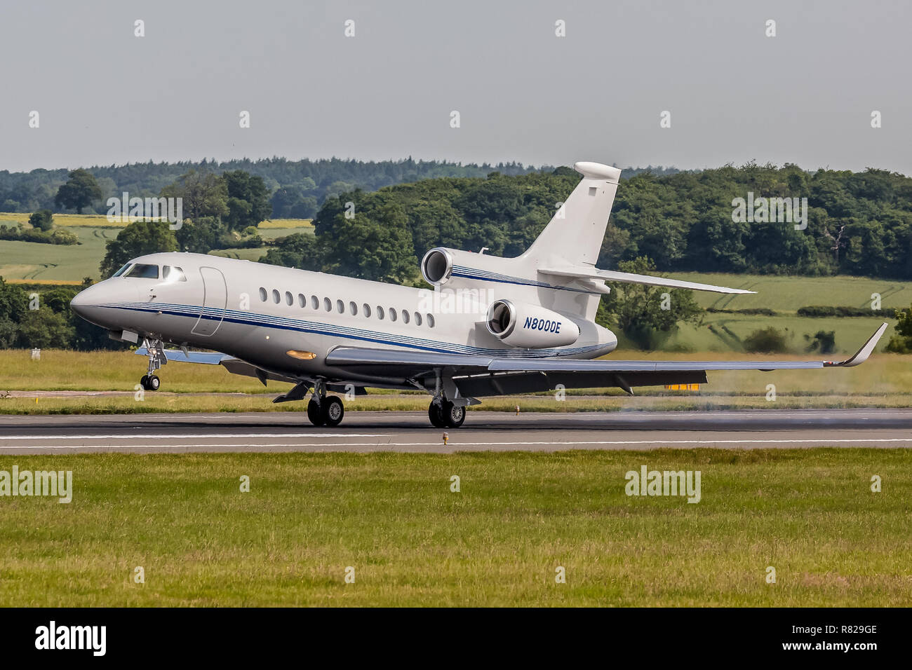 A Dassault Falcon 7X executive business jet, registration N8000E ...