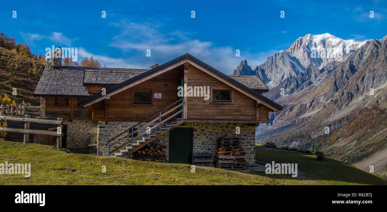 Bonatti Refuge High Resolution Stock Photography and Images - Alamy