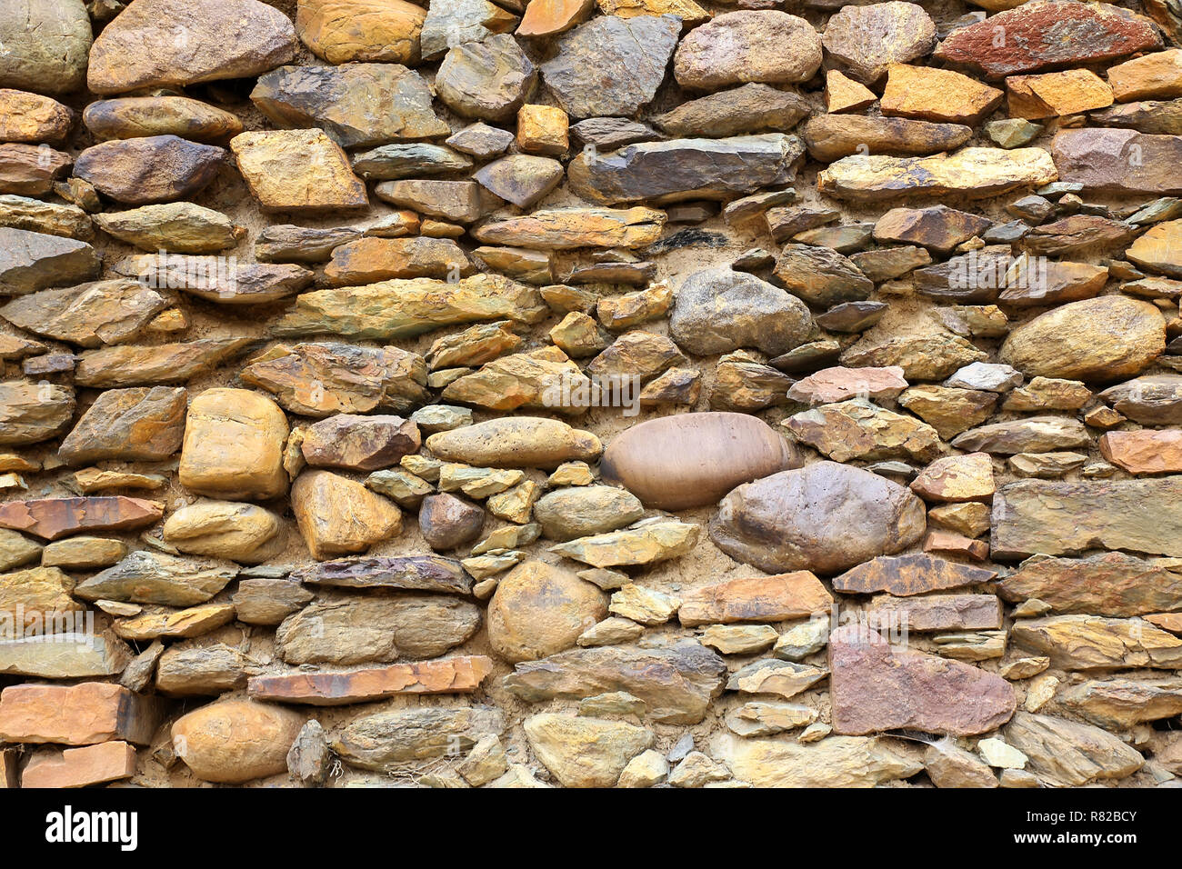 Detail of stone wall at Inca Fortress in Ollantaytambo, Peru ...