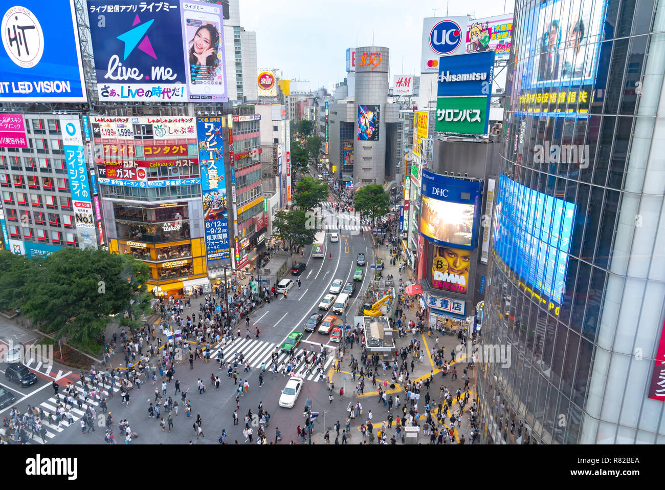 Pedestrians crosswalk at Shibuya district in Tokyo, Japan. Shibuya ...