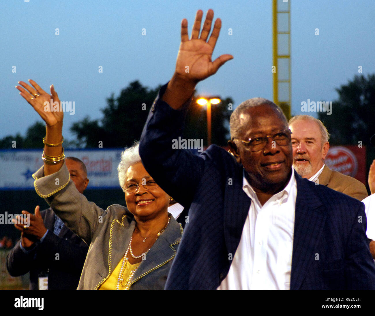 Hank Aaron and his wife, Billye Aaron, wave as they enter Hank Aaron ...
