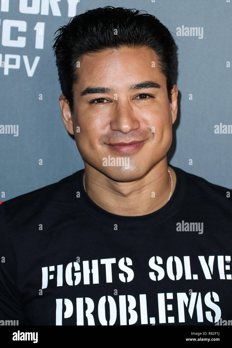 LOS ANGELES, CA, USA - DECEMBER 01: Mario Lopez at the Showtime PPV ...