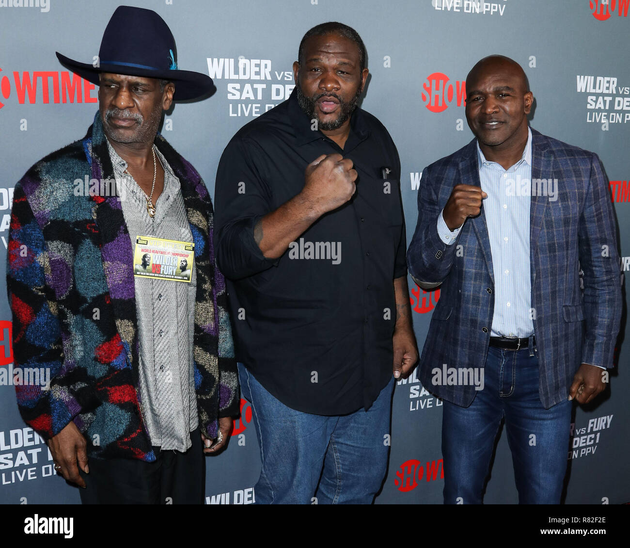 LOS ANGELES, CA, USA - DECEMBER 01: Michael Spinks, Riddick Bowe ...