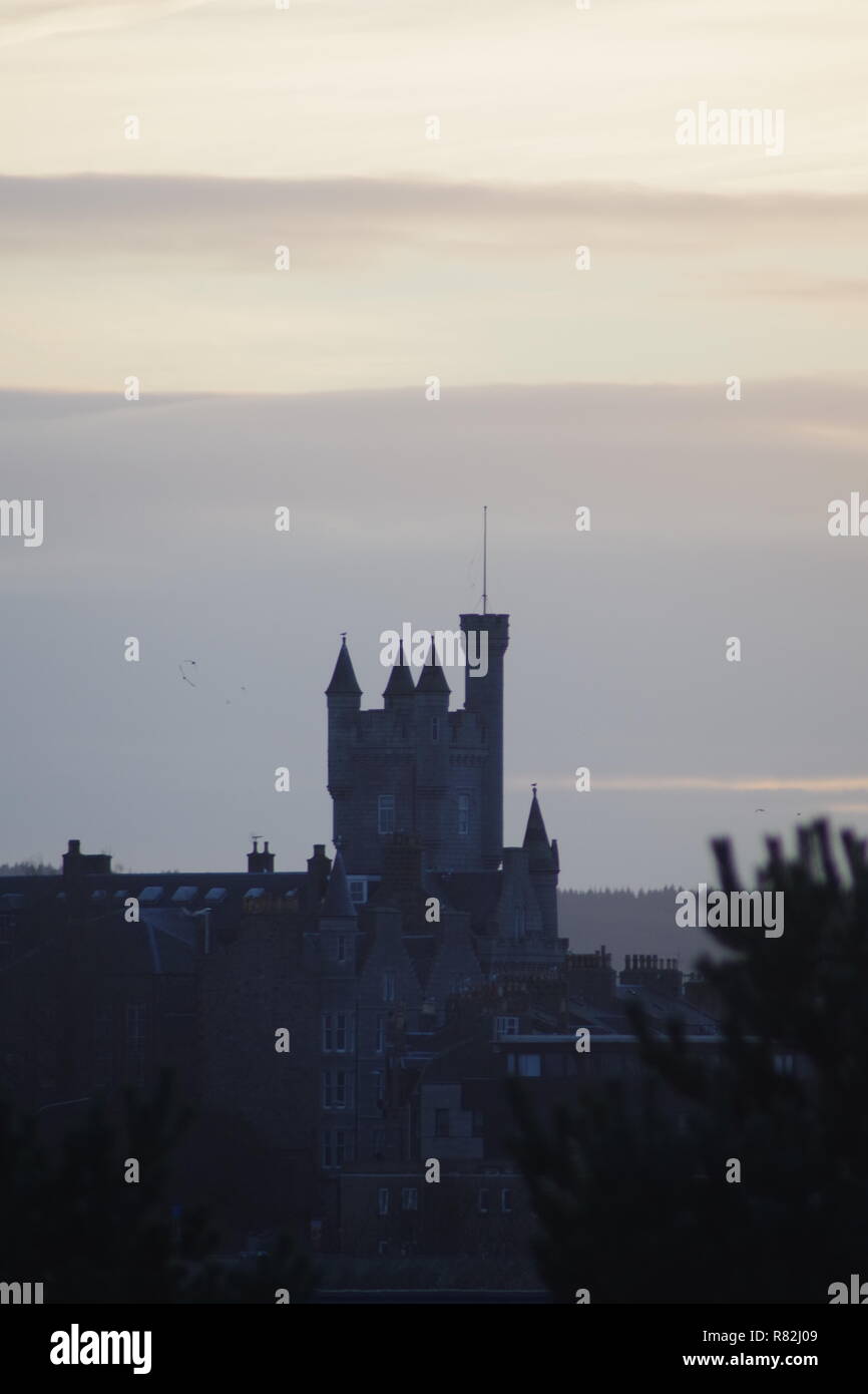 Aberdeen skyline silhouette hi-res stock photography and images - Alamy
