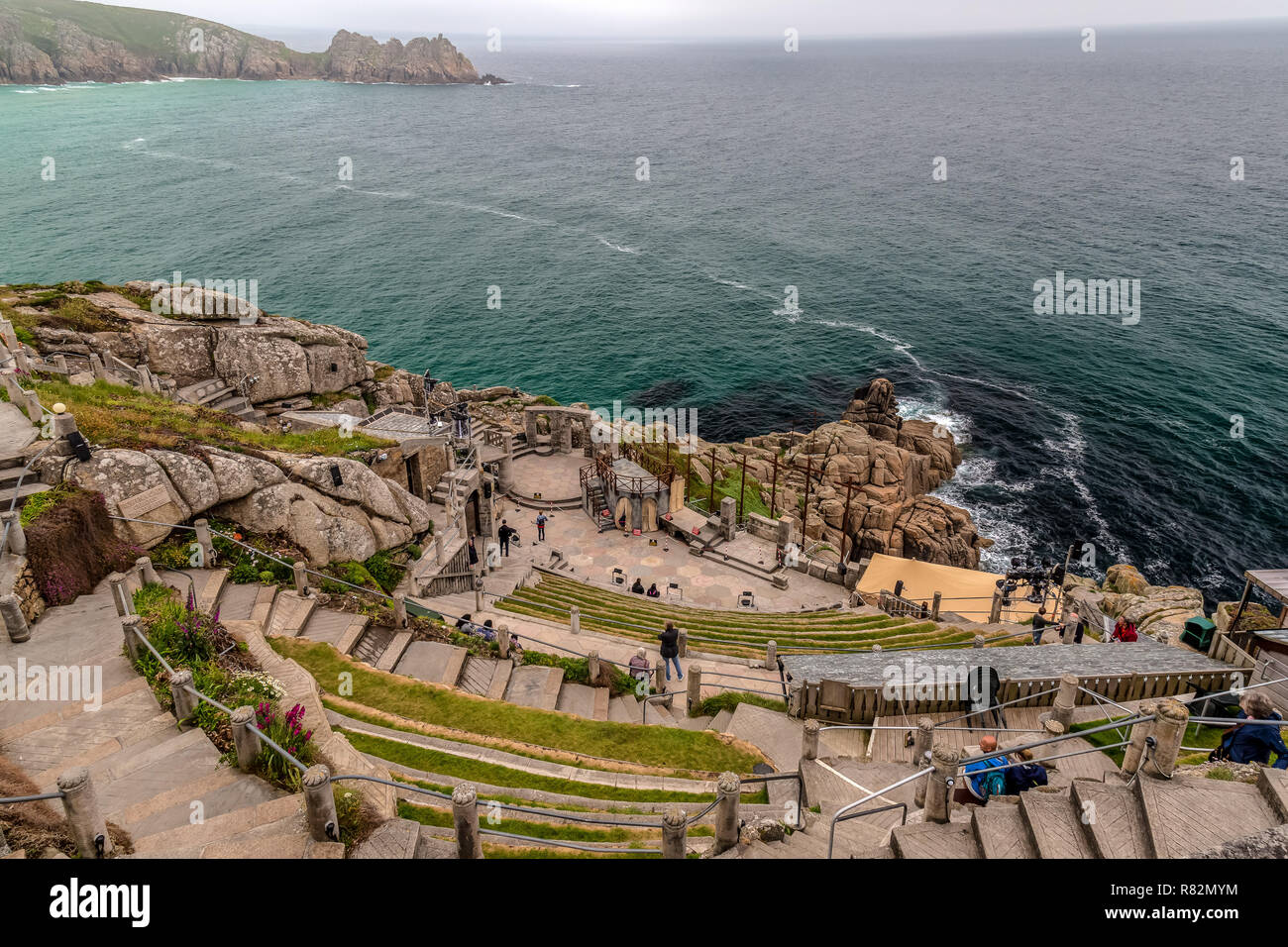 Minack theatre in cornwall built hi-res stock photography and images ...