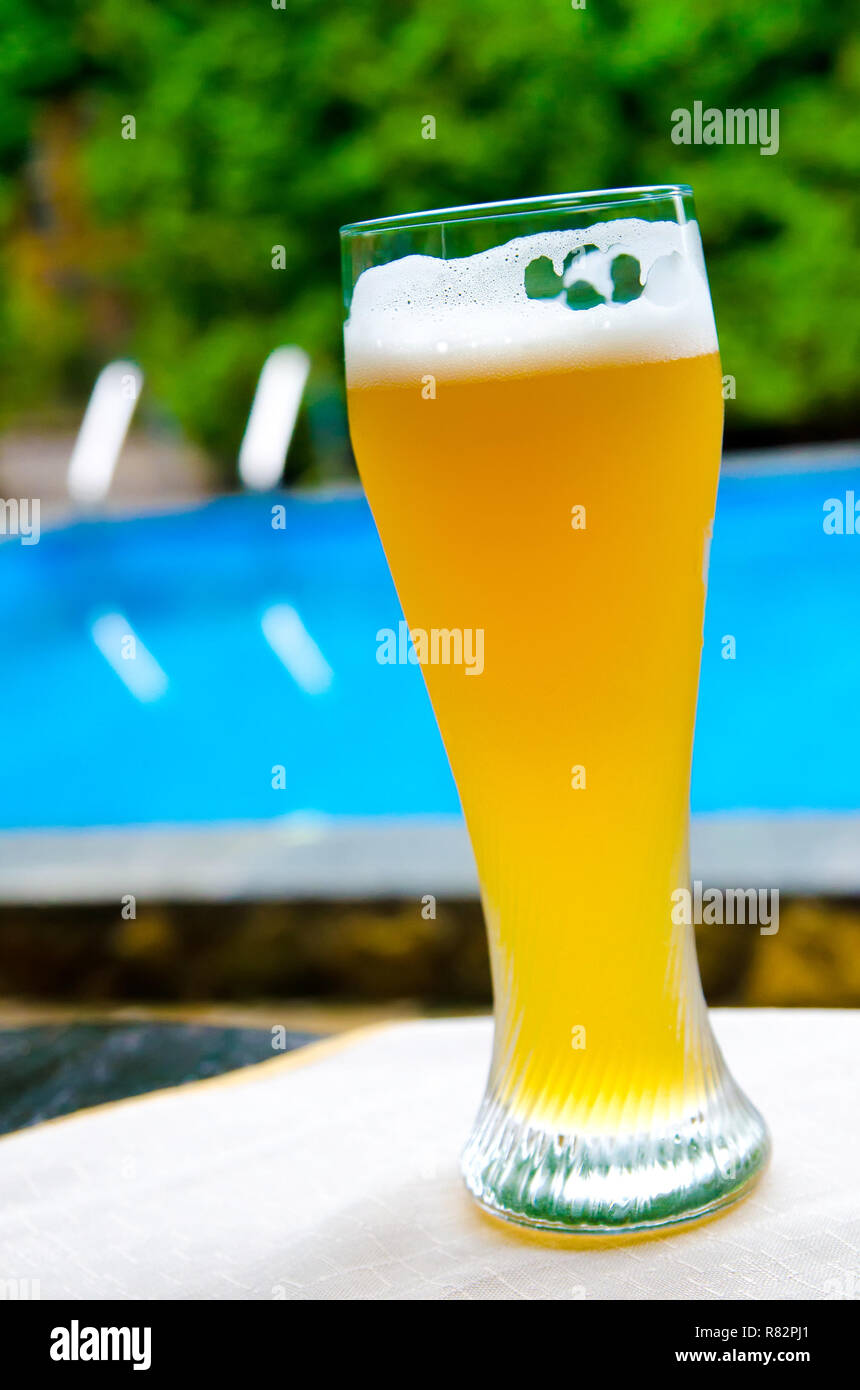 Foam pool party hi-res stock photography and images - Alamy